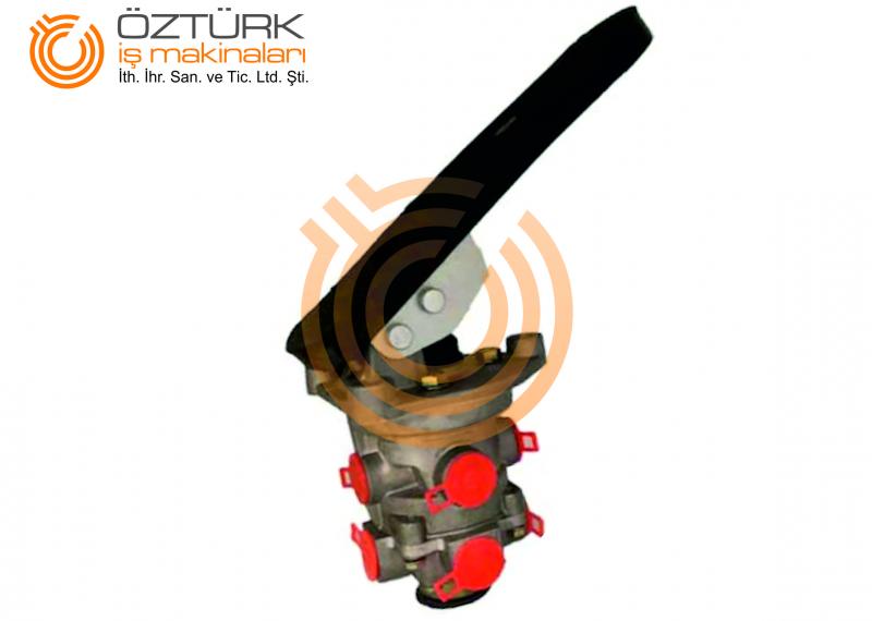 Valve Ass'y,treadle, R.h. - Komatsu - 421-35-11301 | Ozturk